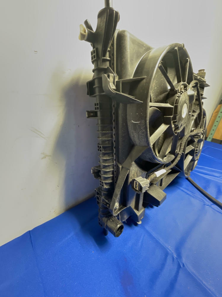 2015-17 Ford Mustang Radiator & Fans 161 – Blu Auto Parts