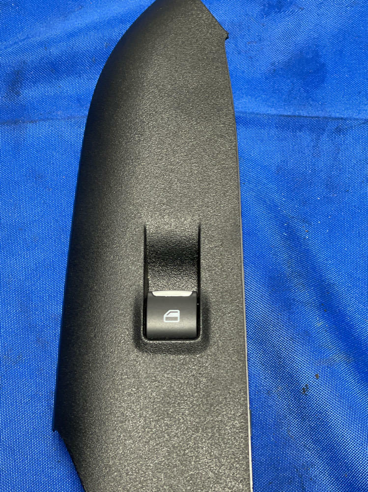 2015-17 Door Panel Window Switches & Panel 176 – Blu Auto Parts