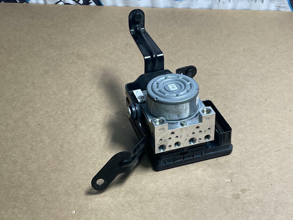 2018-23 Ford Mustang GT ABS Module 206 – Blu Auto Parts