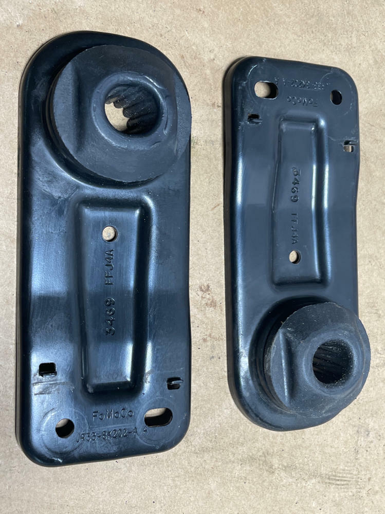 2018-23 Ford Mustang GT Radiator Mounting Brackets 206 – Blu Auto Parts