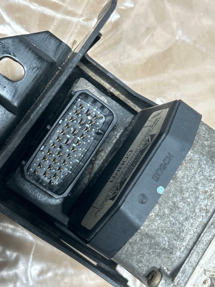 1999-04 Ford Mustang SVT Cobra ABS Module 234 – Blu Auto Parts