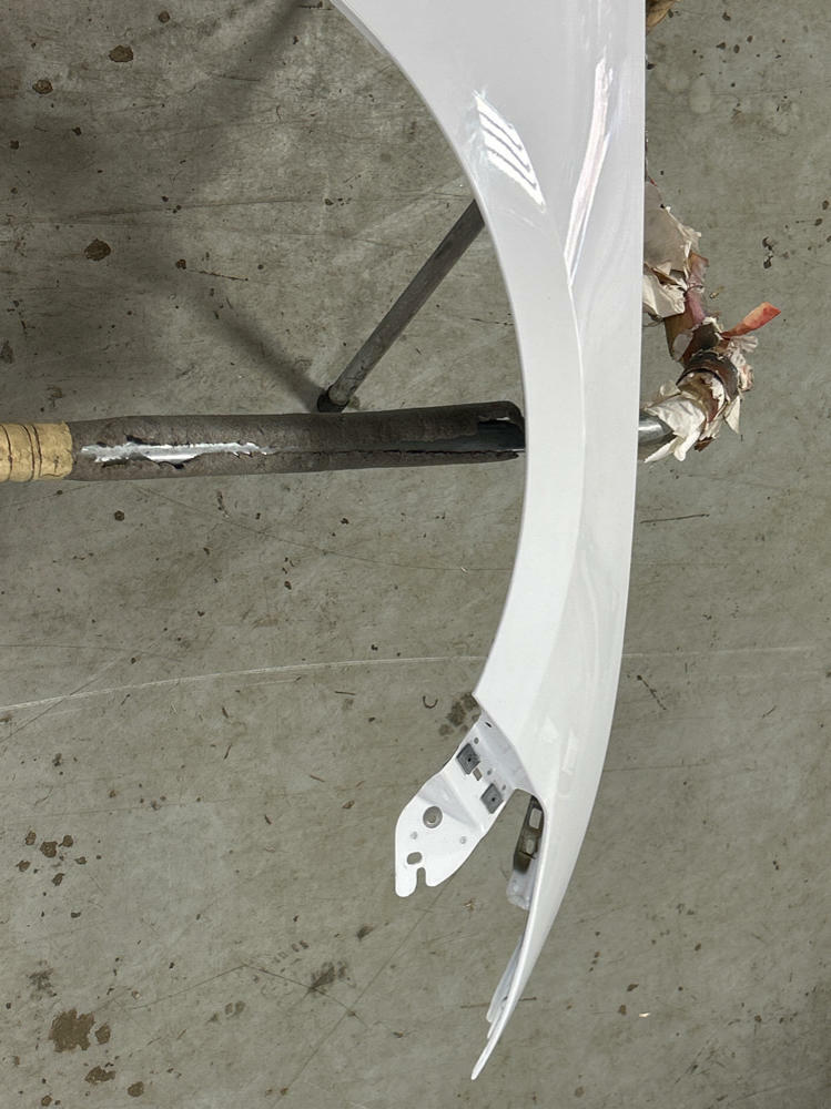 2015-17 Ford Mustang Passenger RH Fender Oxford White OEM 253 – Blu ...