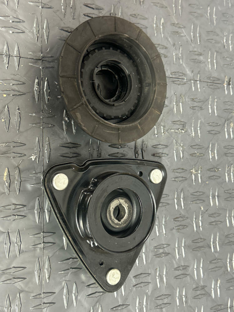 2015-23 Ford Mustang GT Passenger RH Repop Strut Hat- w/ Hardware 268 ...