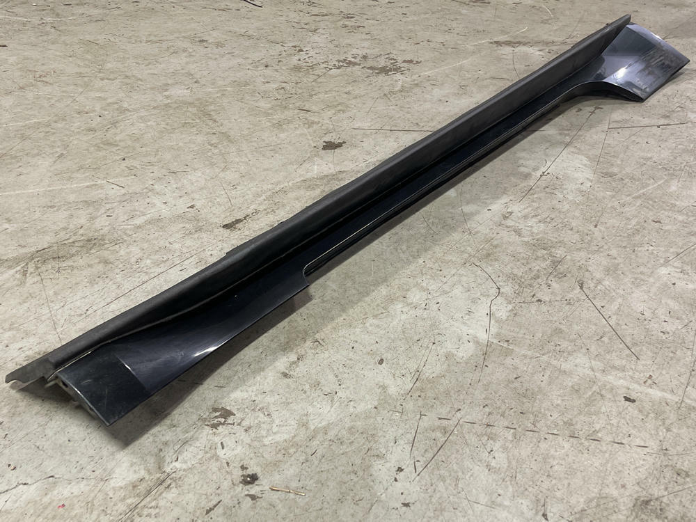 2015-23 Ford Mustang GT Passenger RH Side Skirt (Paint Code G1)274 ...